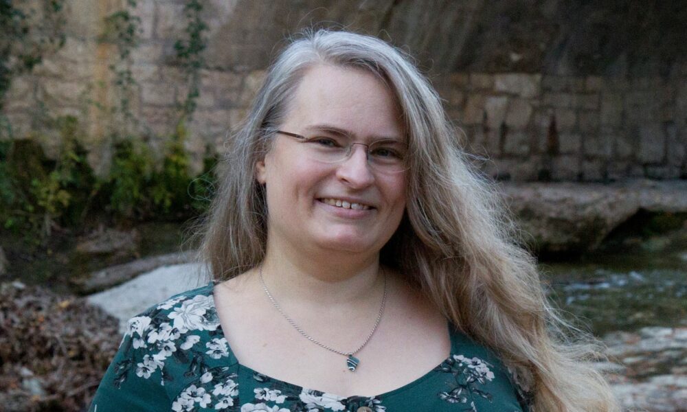 Meet Elizabeth Galen of Green Heart Guidance - Voyage Austin