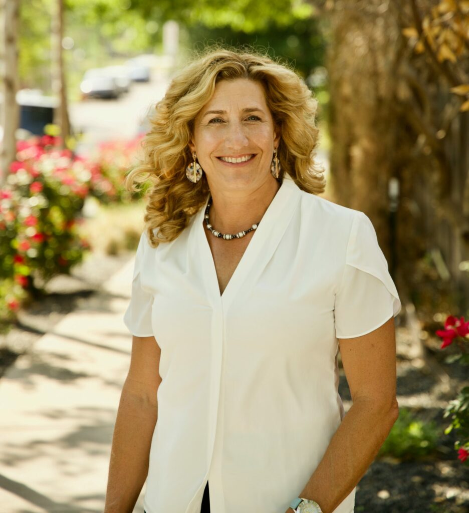 Hidden Gems: Meet Lisa Doris of Bes Builder - Voyage Austin