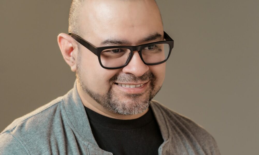 Community Highlights: Meet Lester Platt of Still Studios – Voyage Austin