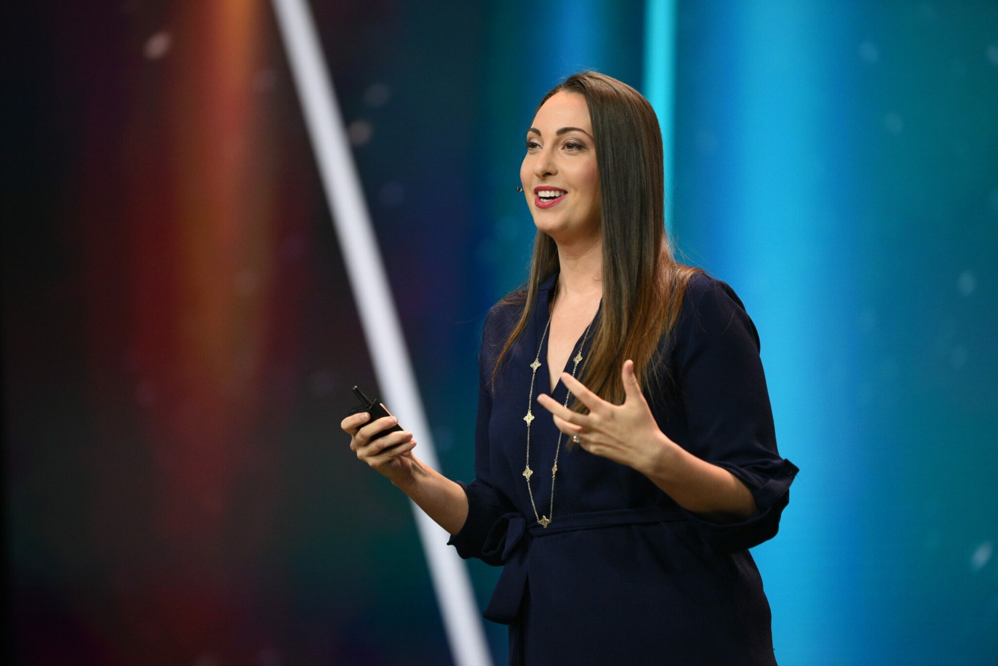 Hidden Gems: Meet Vanessa Van Edwards of Science of People - Voyage Austin