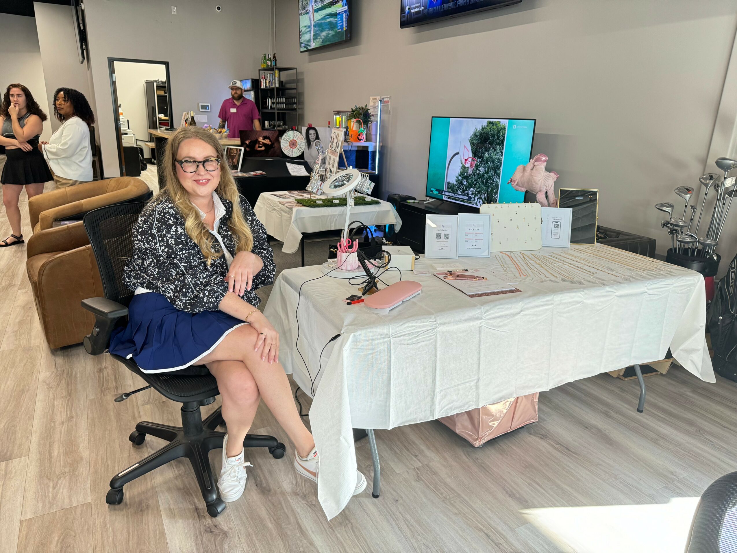 Conversations with Gwendolyn Bolton – Voyage Austin