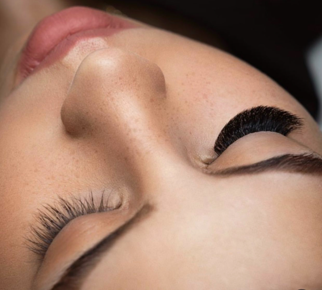 Meet Jenn Pope of Jenn Popes Lashes - Voyage Austin