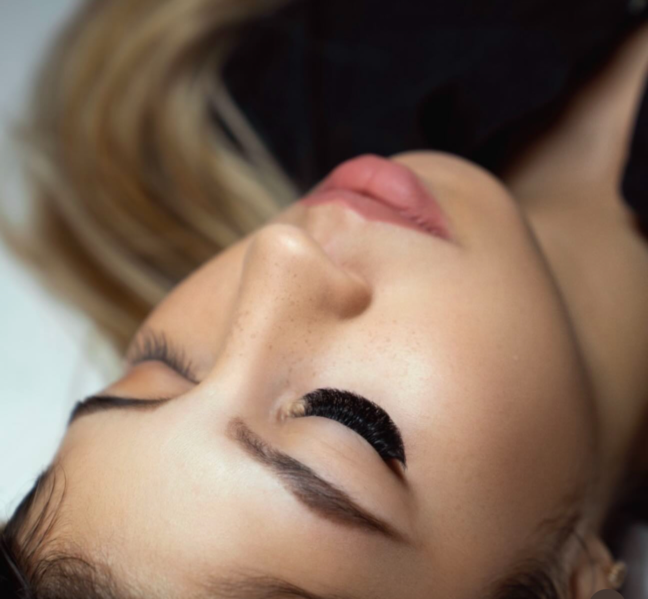 Meet Jenn Pope of Jenn Popes Lashes - Voyage Austin