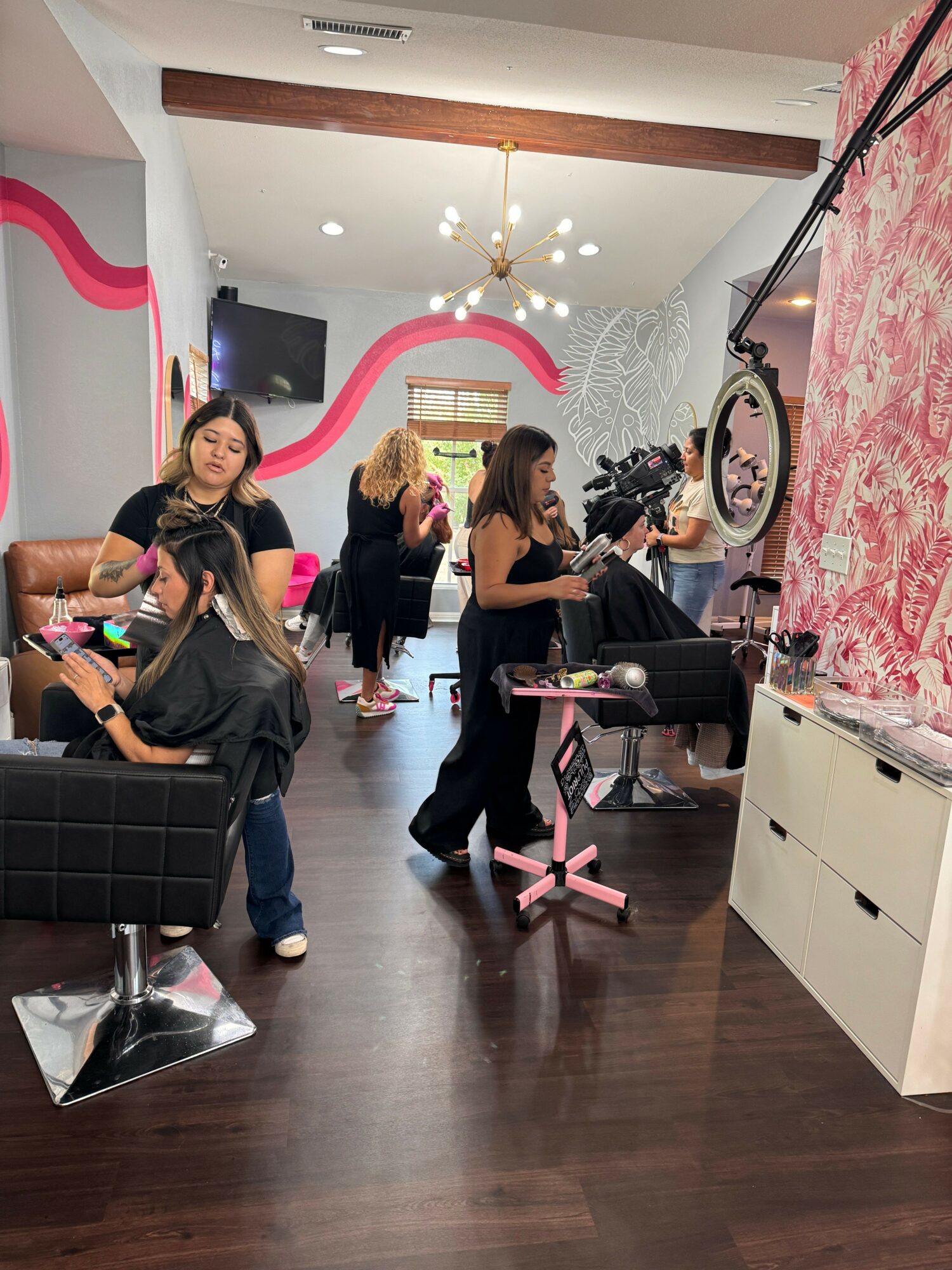 Community Highlights: Meet Lisaura Ortiz Figueroa of Vibras Beauty ...