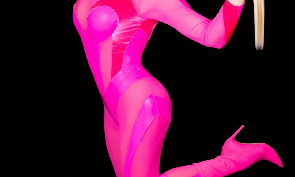 Daily Inspiration: Meet The Queen Diva - Voyage Austin