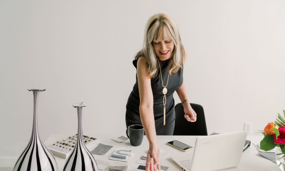 Daily Inspiration: Meet Robin Bond - Voyage Austin