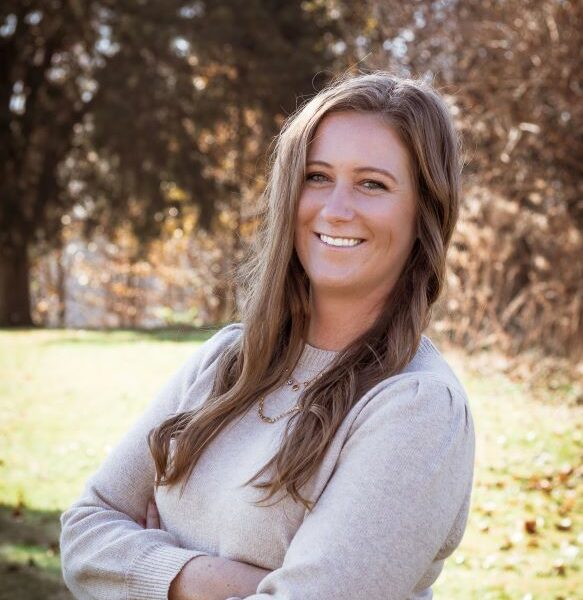 Meet Stephanie Burgess of Imperfectly Perfect Therapy, PLLC – Voyage Austin