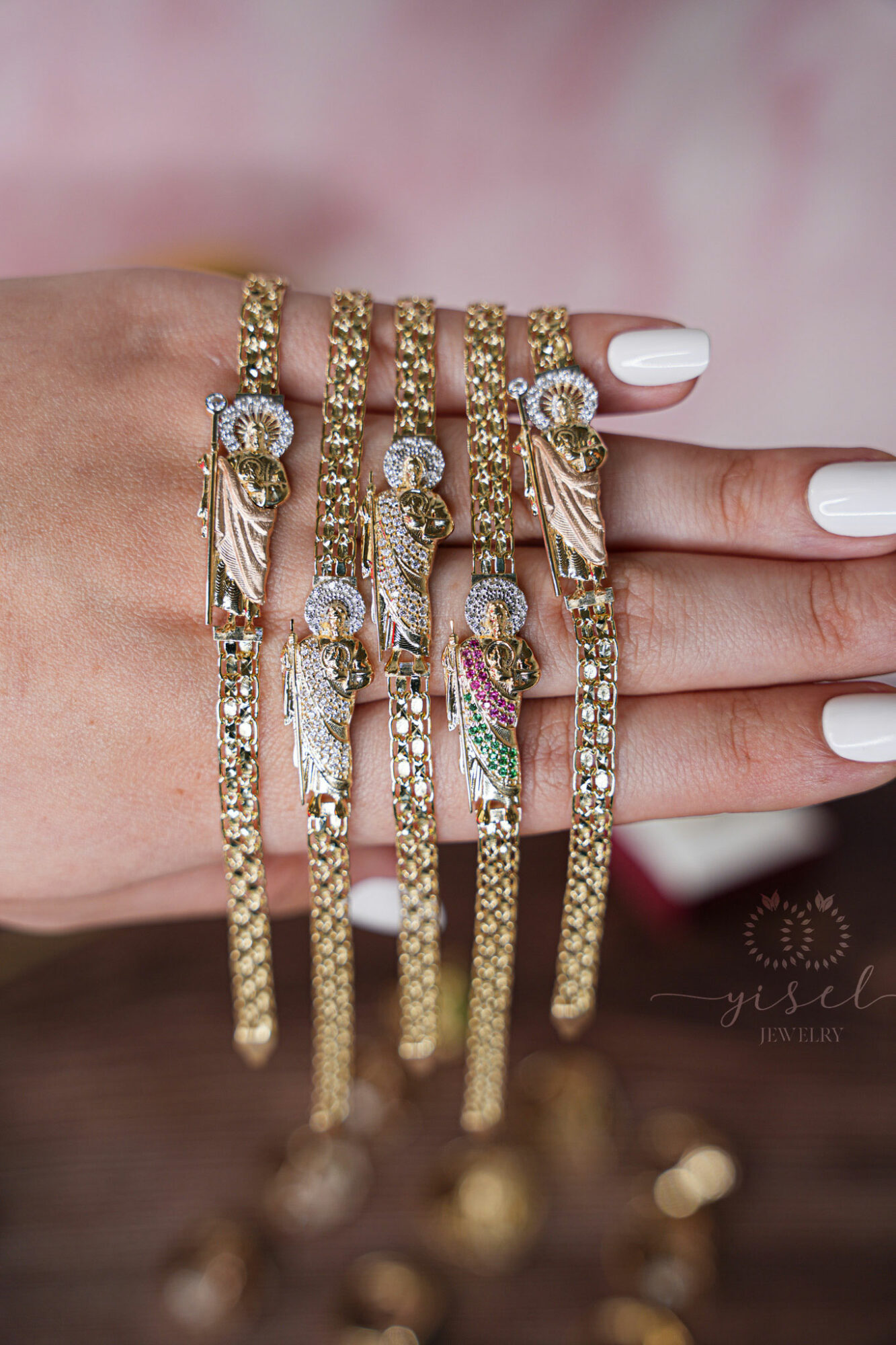 Community Highlights: Meet Yisel Guerrero of Yisel Jewelry Wholesale ...
